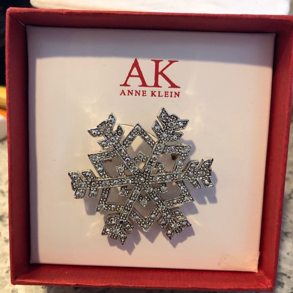 Anne Klein | Jewelry | Vintage Anne Klein Snowflake Brooch | Poshmark